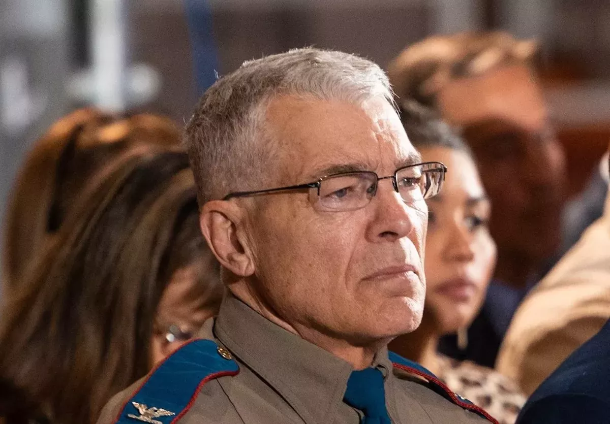 Assclown Alert: Refusing to make good on a pledge to resign with Texas ...
