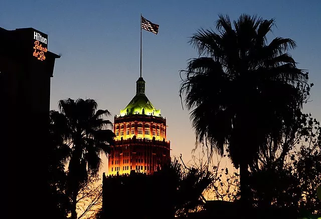San Antonio investment group unveils details about Tower Life Building ...