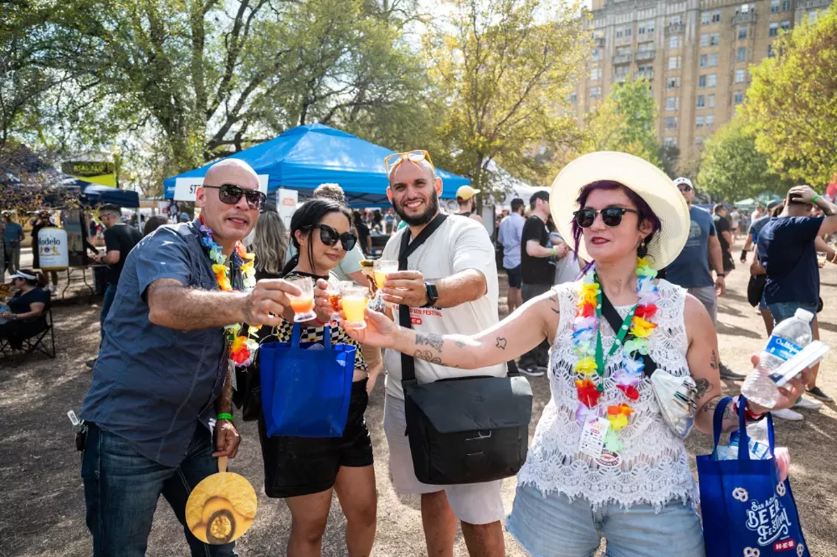 Everyone we saw having fun at the 2022 San Antonio Beer Festival | San ...